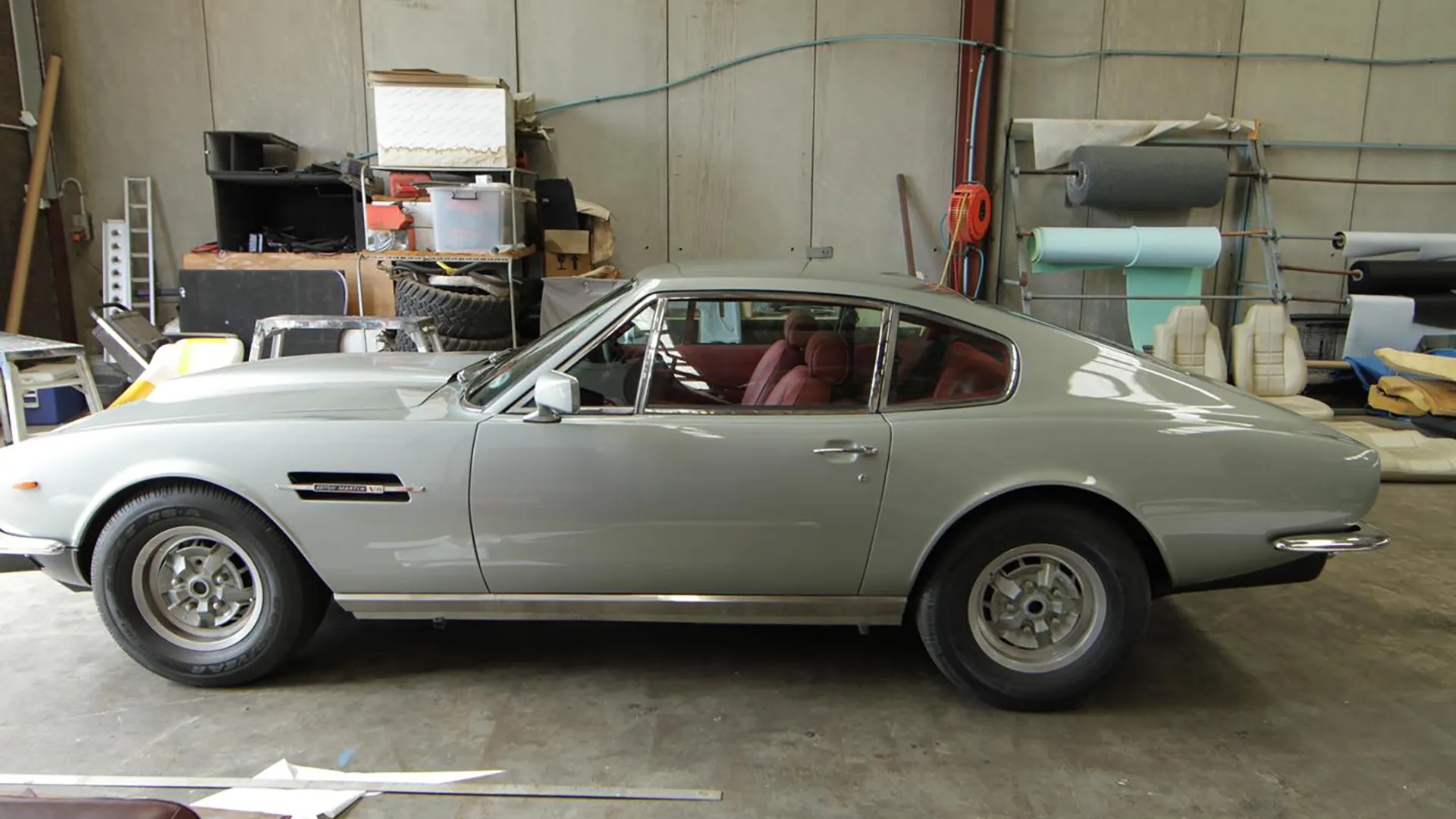 Aston Martin DBS - Hy-Tone Motor Trimming